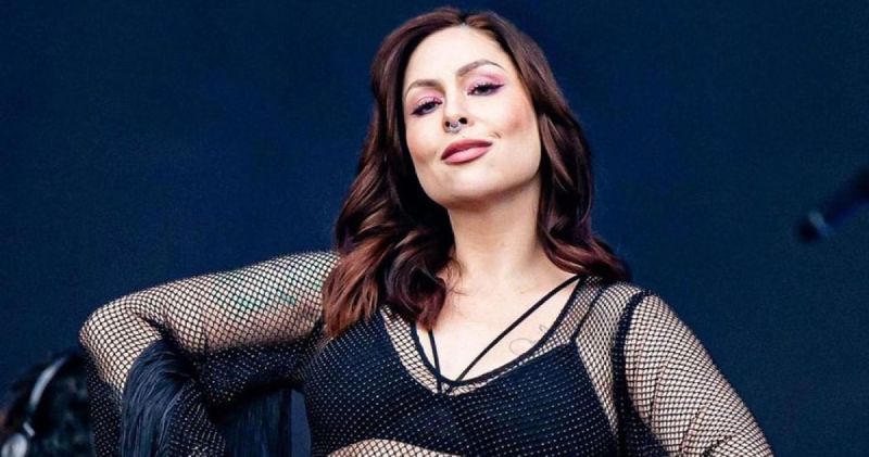 Pitty passa por cirurgia de emergência e shows são cancelados - Portal ...